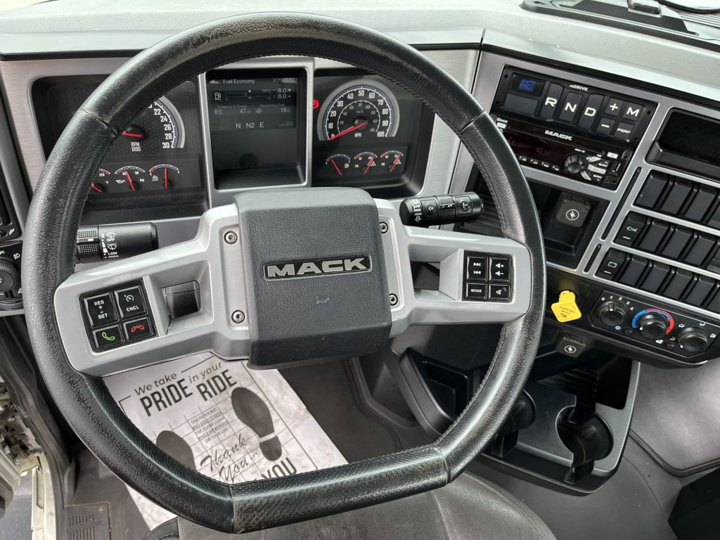 2019 MACK AN42T - Bergey's Truck Centers: Medium & Heavy Duty ...