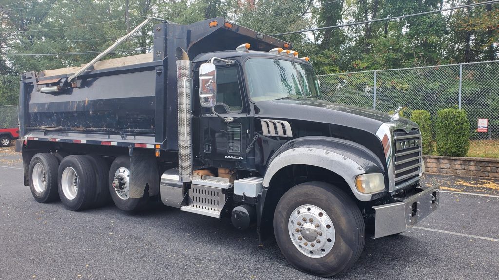 2017 MACK 700 - Bergey's Truck Centers: Medium & Heavy Duty Commercial ...