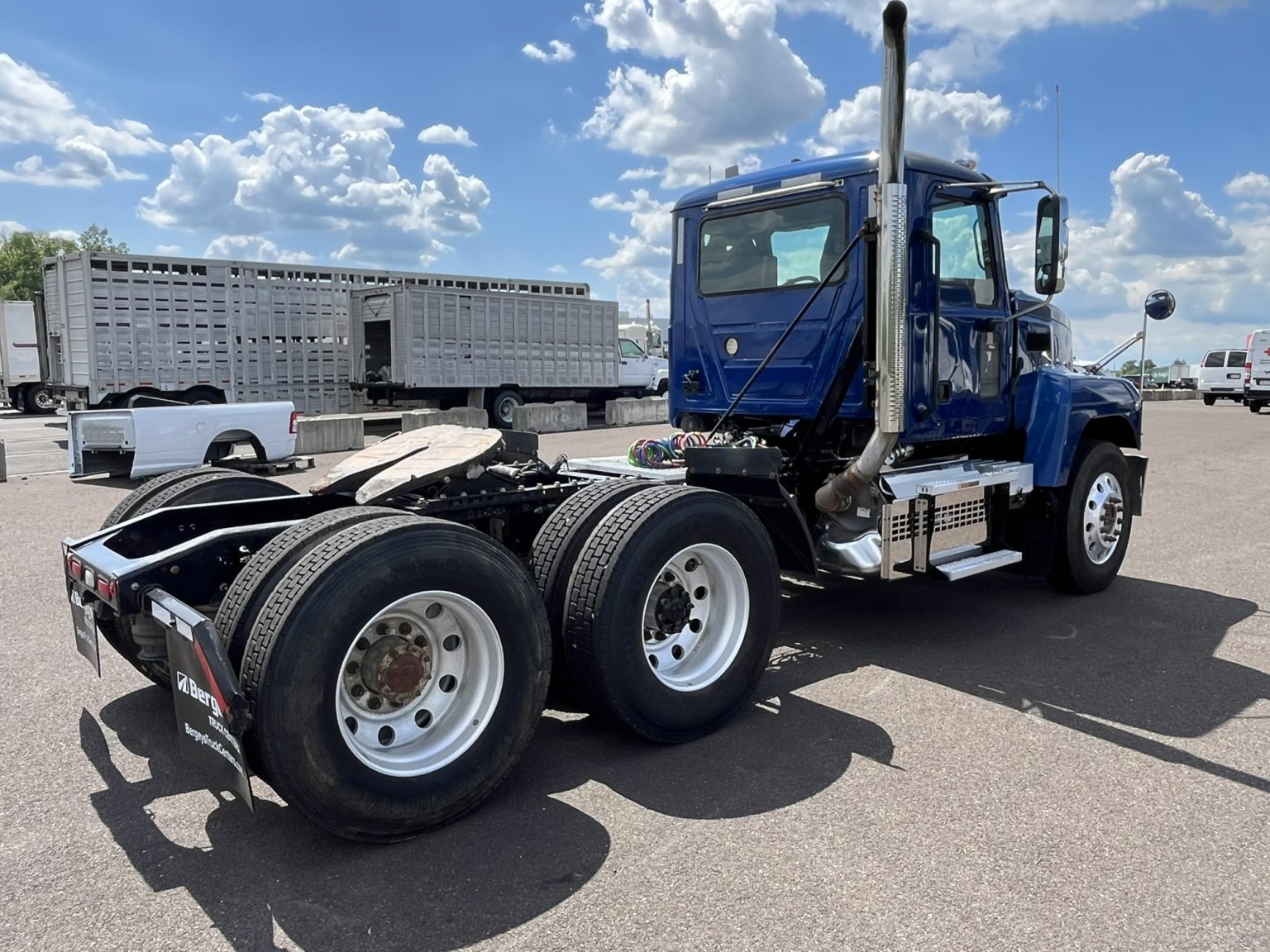 2019 MACK PI64T - Bergey's Truck Centers: Medium & Heavy Duty ...