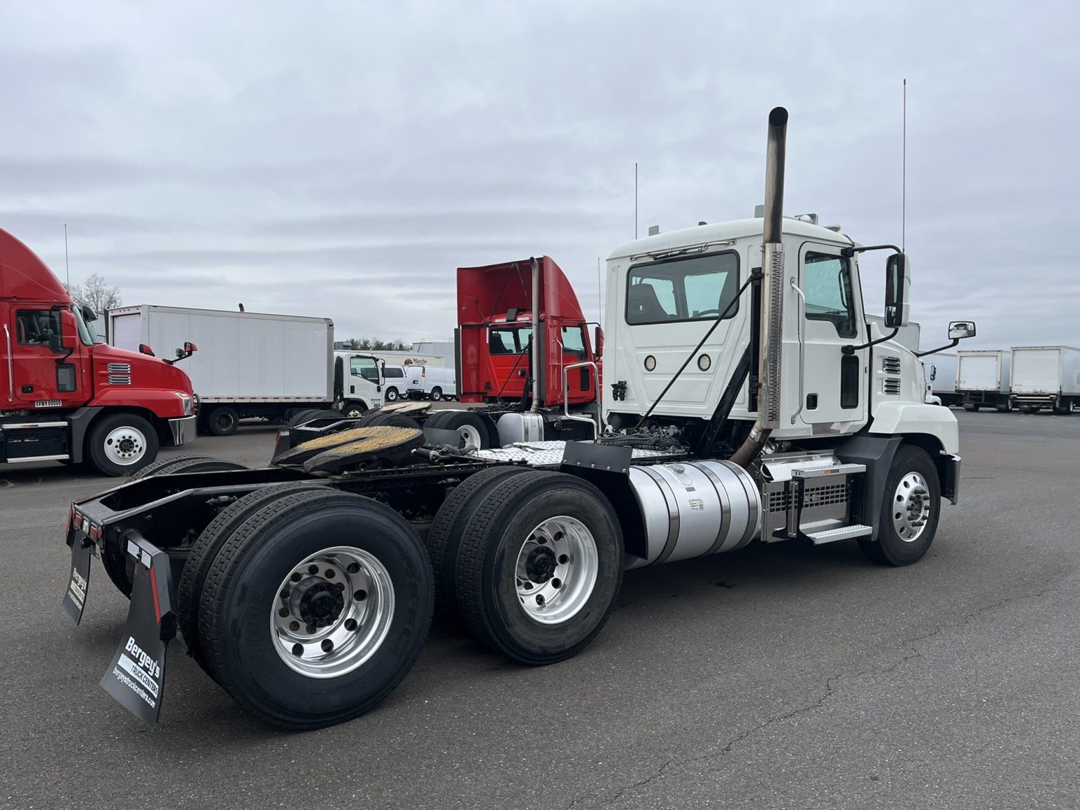 2019 MACK AN64T - Bergey's Truck Centers: Medium & Heavy Duty ...