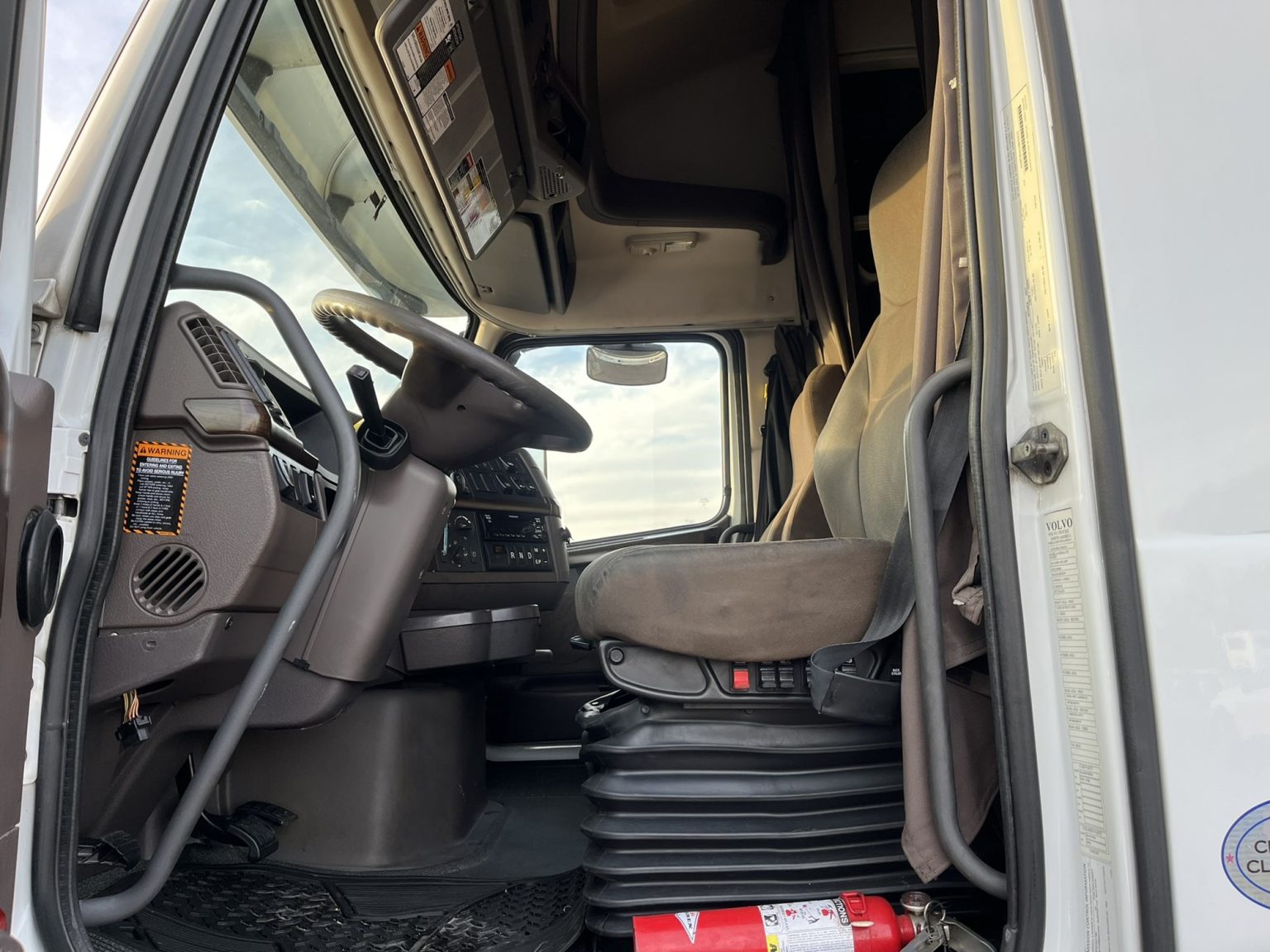 2018 VOLVO VNL64T670 - Bergey's Truck Centers: Medium & Heavy Duty ...