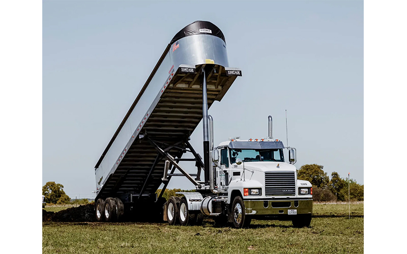 Mack Trucks Pinnacle™ - Bergey's Truck Centers: Medium & Heavy Duty ...